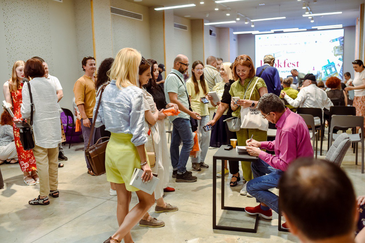 Lumea bună s-a reunit la Bookfest Chișinău 2023