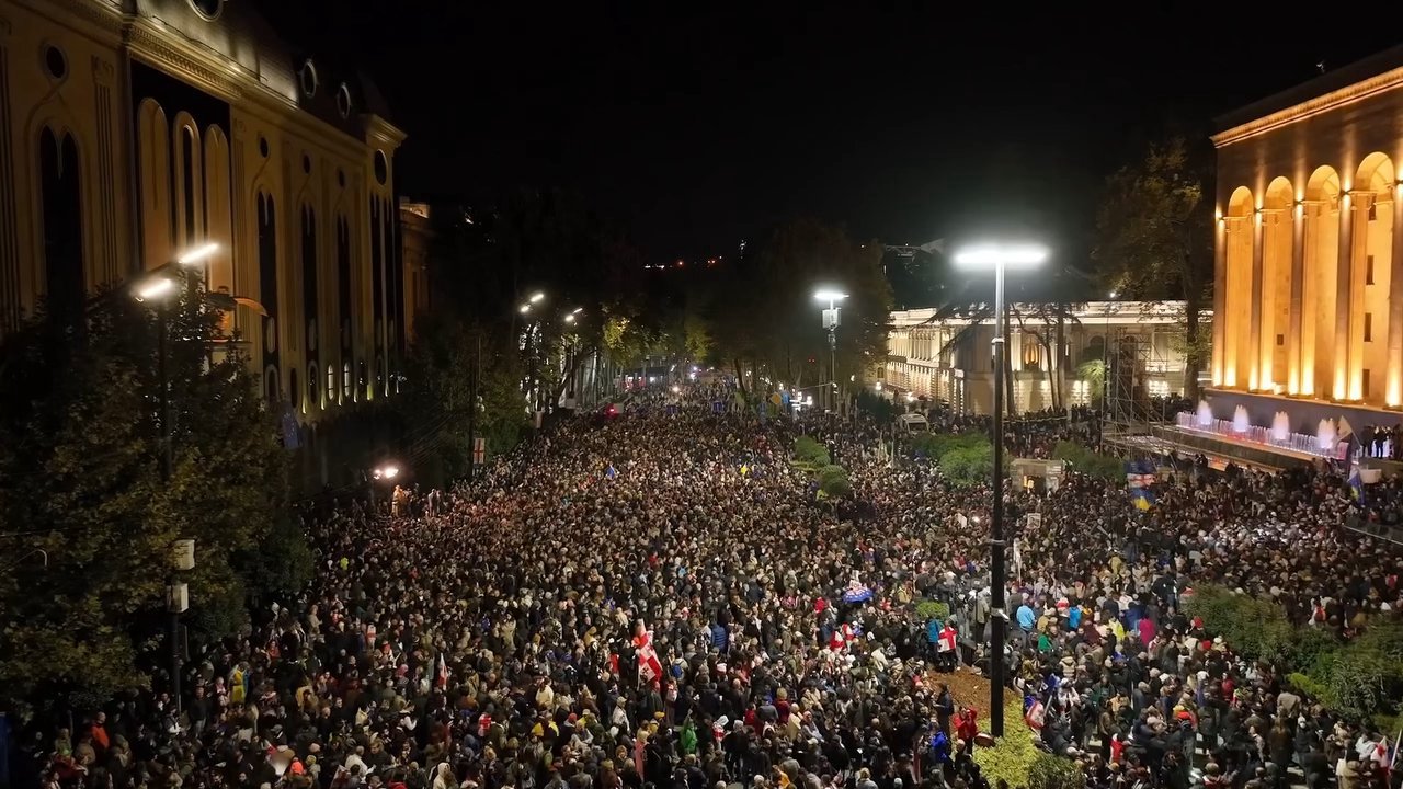 Proteste în Georgia, după rezultatele alegerilor. Președinta: „Vom ...