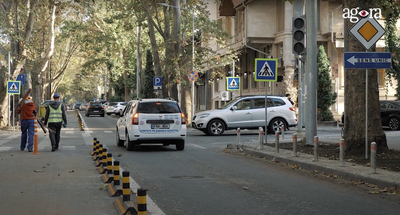 No comment. Cum se circulă pe strada 31 august după reparații și cu noi ...