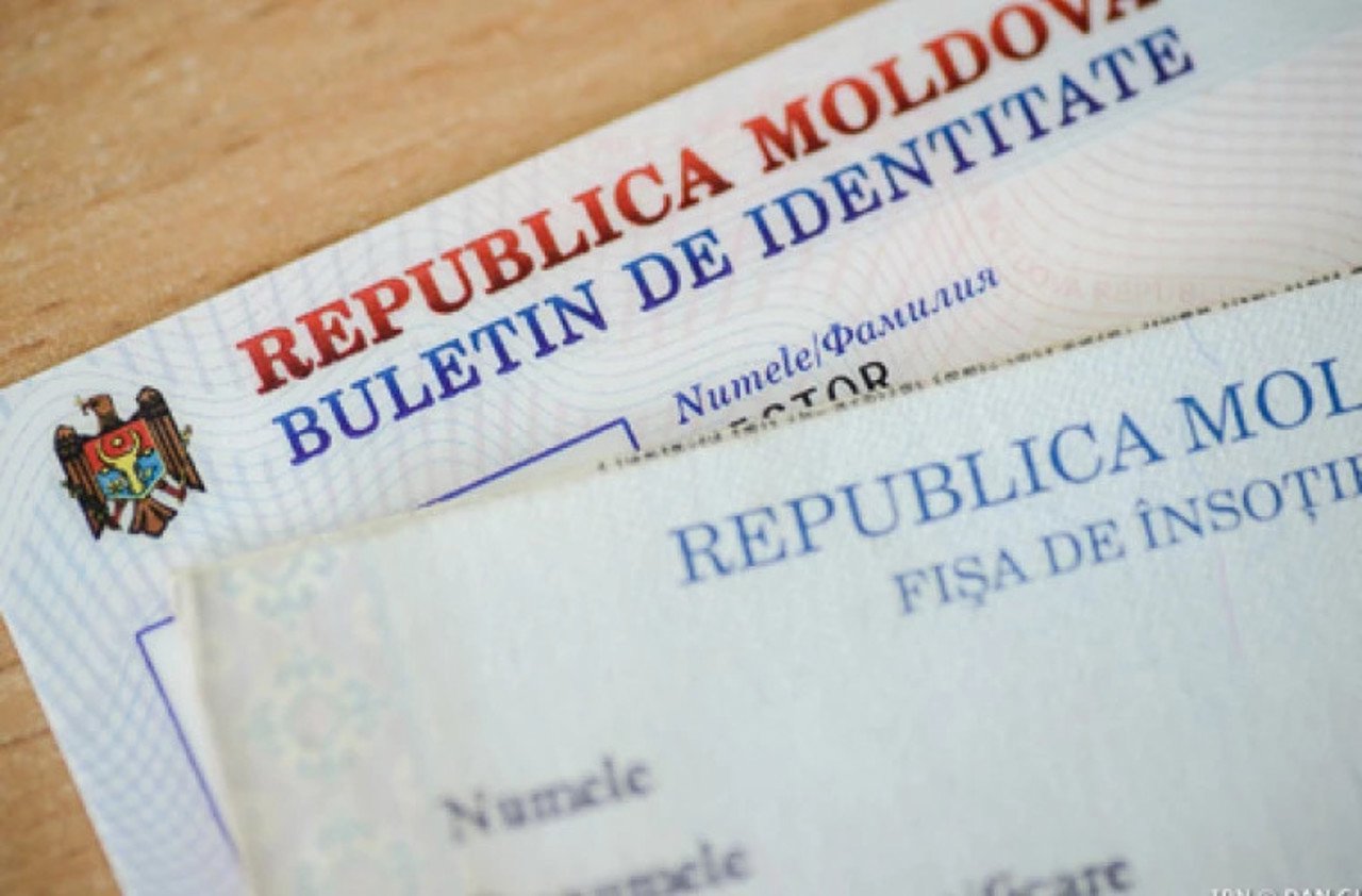 Moldovenii vor avea buletine de identitate de la 14 ani. Cum va fi modificat actul
