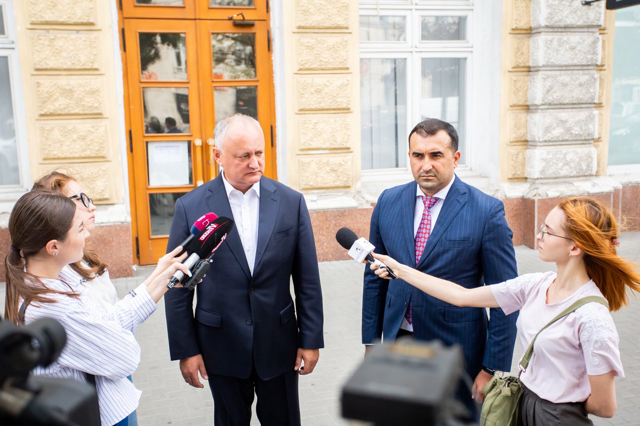 ALEGERI 2023 | Adrian Albu, candidatul PSRM, se înscrie în cursa ...