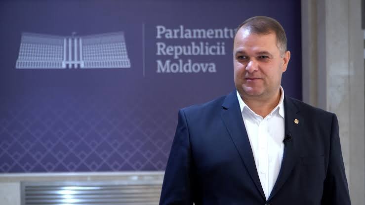 Retragere opulentă. Cât ar fi costat plecarea lui Nesterovcshi din PSRM Retragere opulentă. Cât ar fi costat plecarea lui Nesterovcshi din PSRM