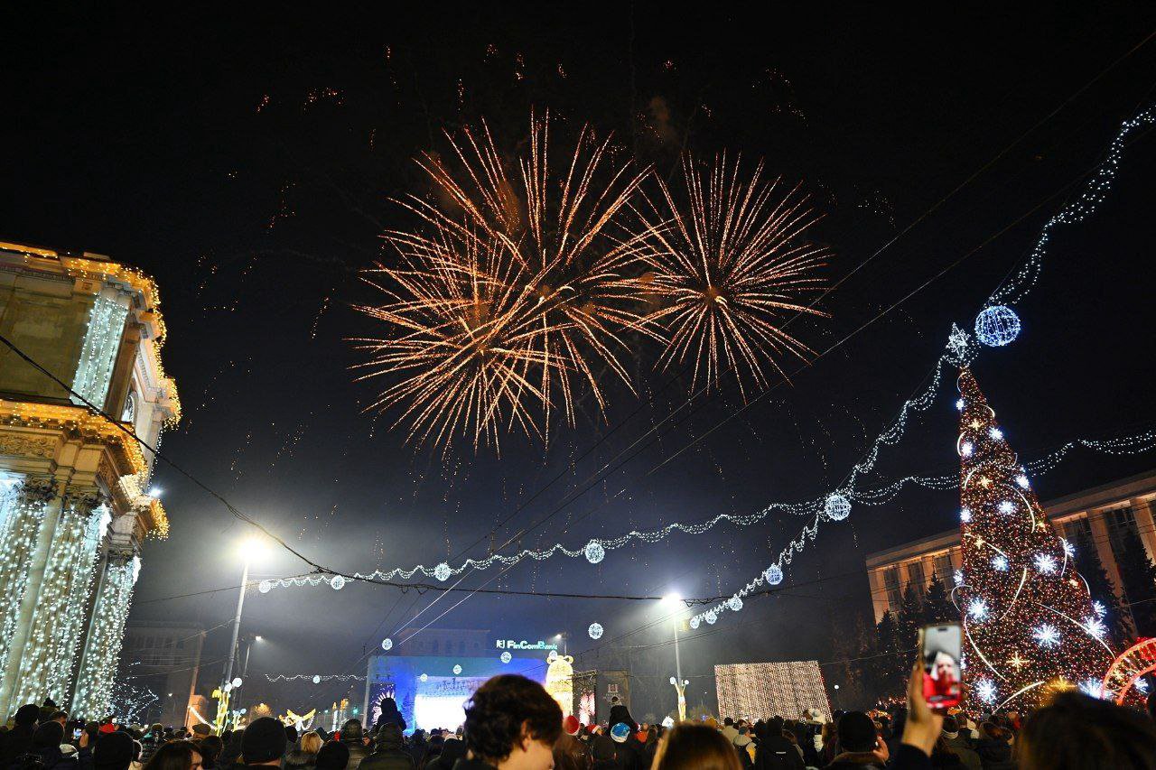 Cum a arătat capitala în primele minute ale anului? Imagini din PMAN (FOTO)