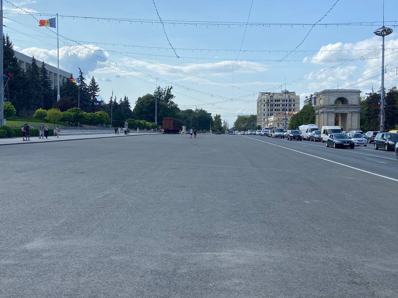 Traficul din centrul capitalei va fi suspendat temporar în weekend ... Traficul din centrul capitalei va fi suspendat temporar în weekend ...